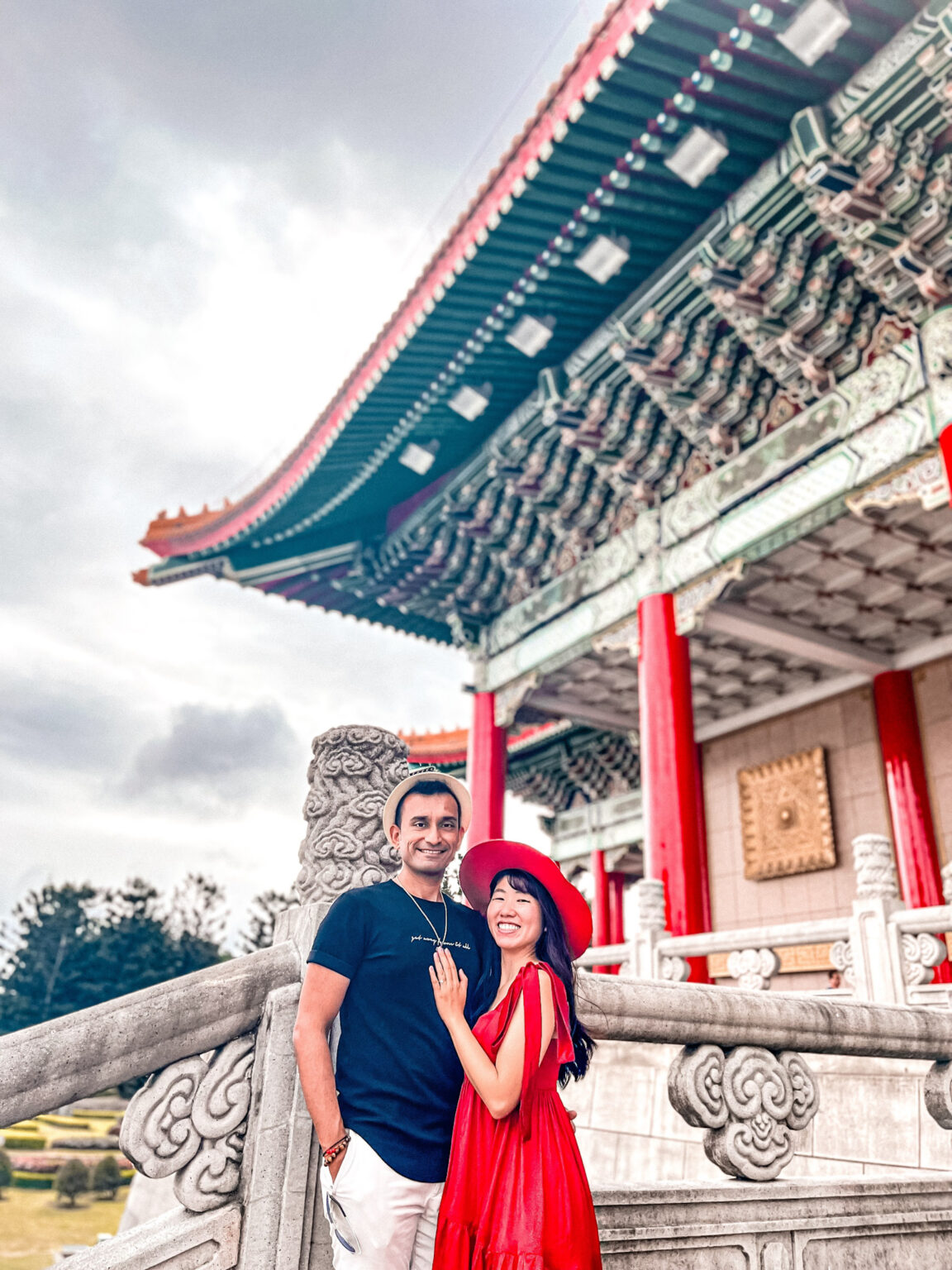 Longshan Temple Taipei (history, dress code, how to pray)