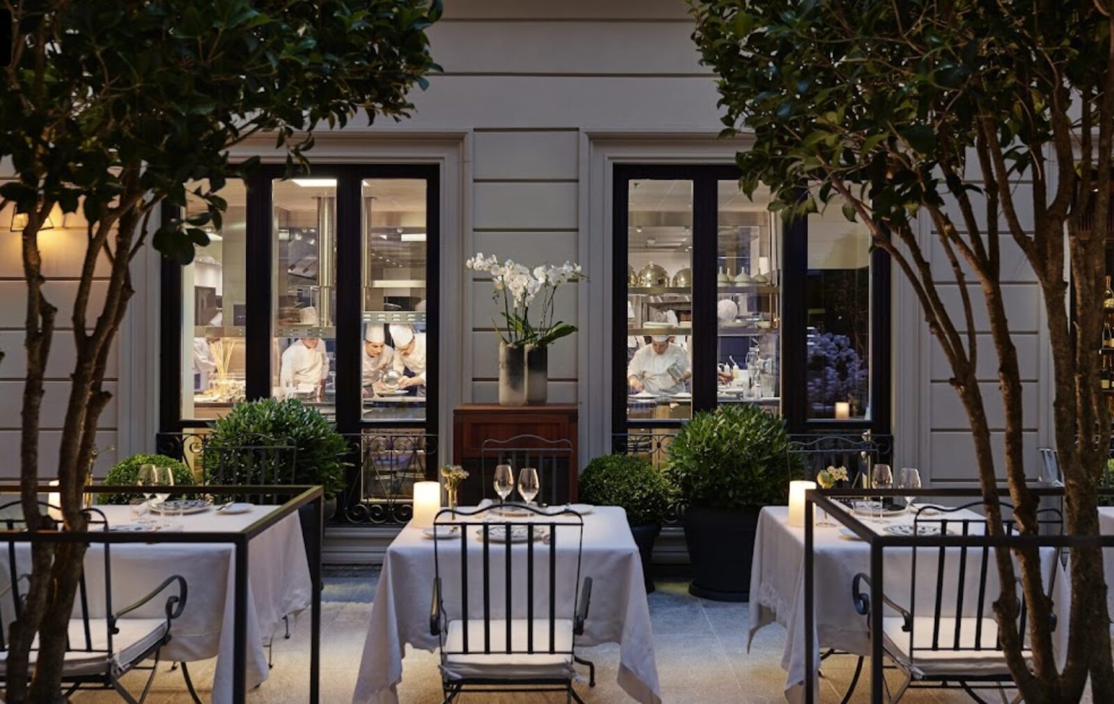 Best Things to do in Milan for Couples (and 17 fun date ideas!)