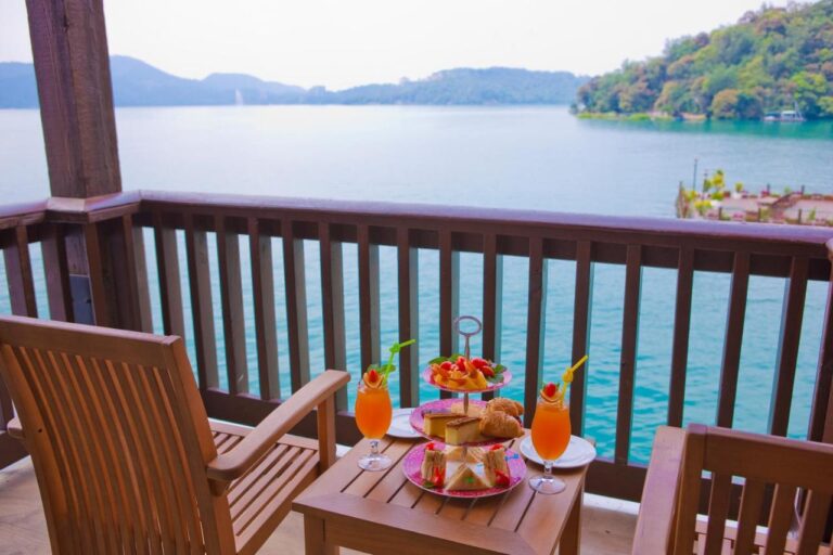 15 Best Hotels in Sun Moon Lake Taiwan (with lake views!)