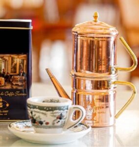 What to buy in Naples Italy (and Where to buy them!)