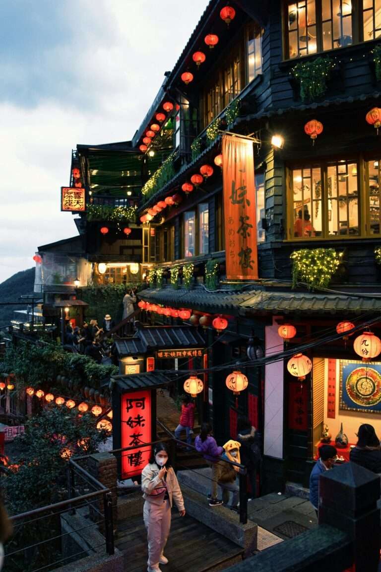 What to eat in Jiufen Old Street (2024): 13 Best Food to Try