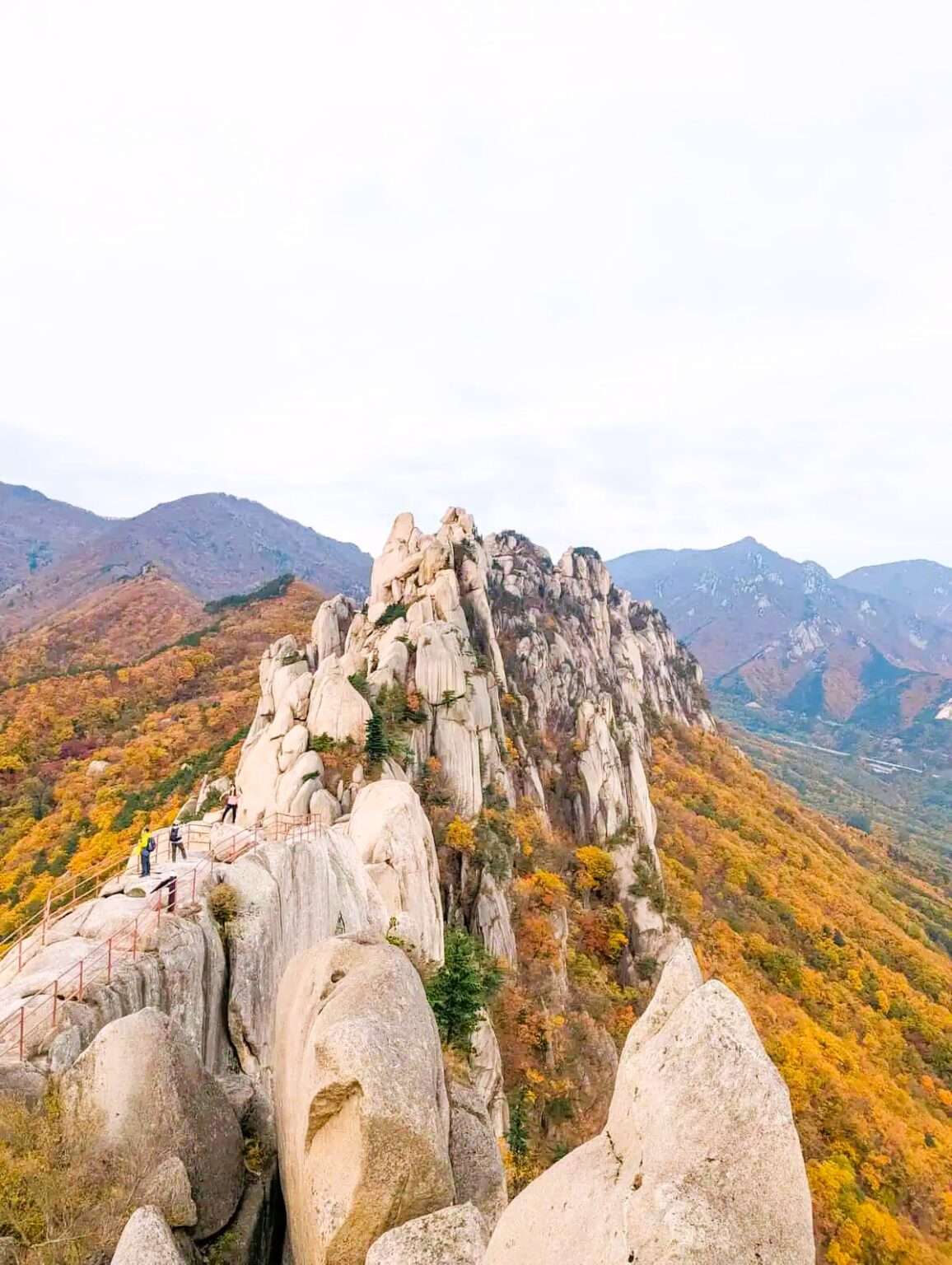 How to Get to Seoraksan National Park from Seoul 2026 (Bus, Train, Car)